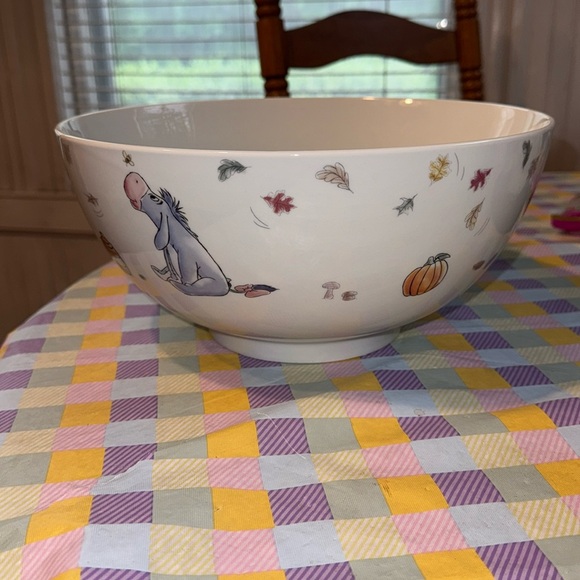 Disney | Dining | Winnie The Pooh Themed Bowl | Poshmark